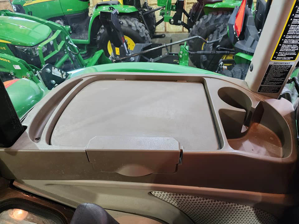 LIKE NEW – LOW HOUR 2018 John Deere 5090M 90hp Utility Tractor, Loader ...